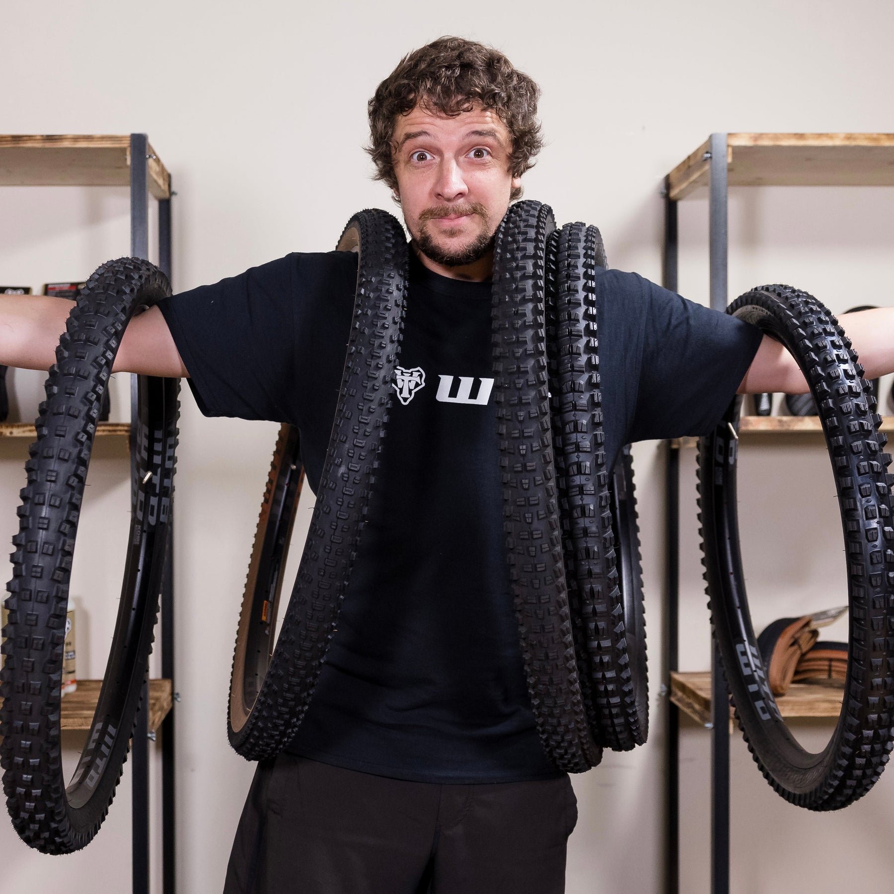 Wire Bead vs. Folding Bead Tires: What’s the Difference and Which Shou